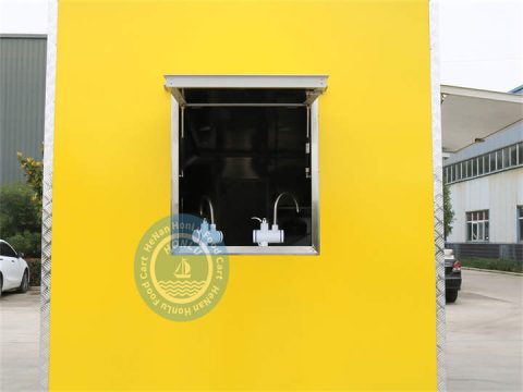 5.5m Yellow Food Trailer from China Food Trailer Manufacturer